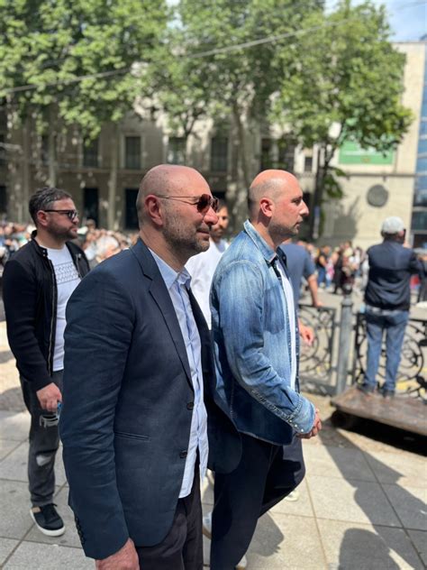 აკაკი გილოცავთ ოჯახის სიწმინდის დღეს ოჯახური ღირებულებები და ფასეულობები ჩვენი ერის სიძლიერის