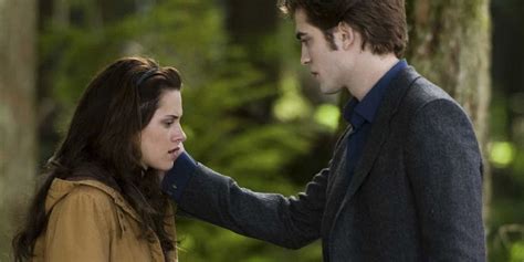 Edward And Bella In The Tree