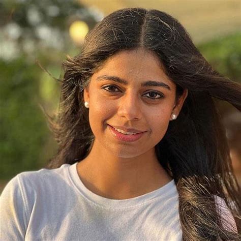 Dr Diksha Tiwari