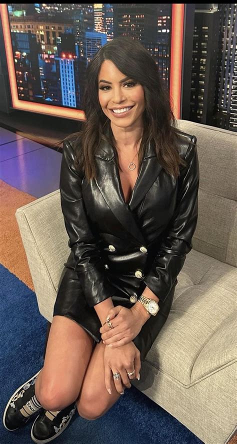 Charly Arnolt Fox News R Curvynewswomen