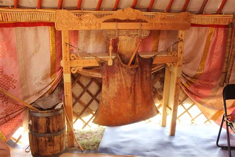 Хөхүүрийн айраг исгэх