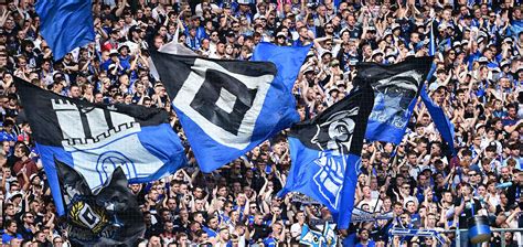 Hsv Flagge Geschichte Und Bedeutung Der Vereinsfahne Des Hamburger Sv