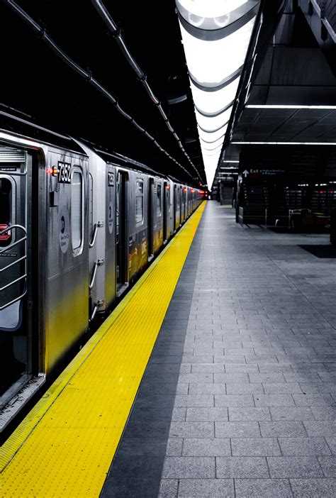 Metro Train Wallpapers 4k Hd Backgrounds On Wallpaperbat