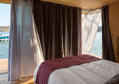 Prefabricated Floating House Can Be Shipped Worldwide