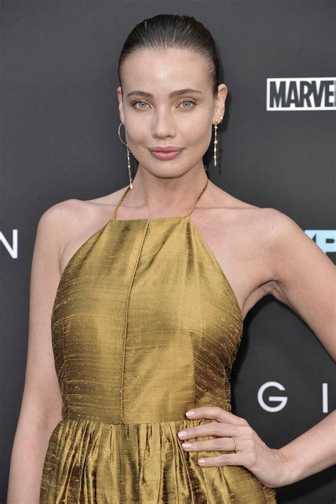 Stephanie Corneliussen At Legion Season Premiere In Los Angeles Hawtcelebs