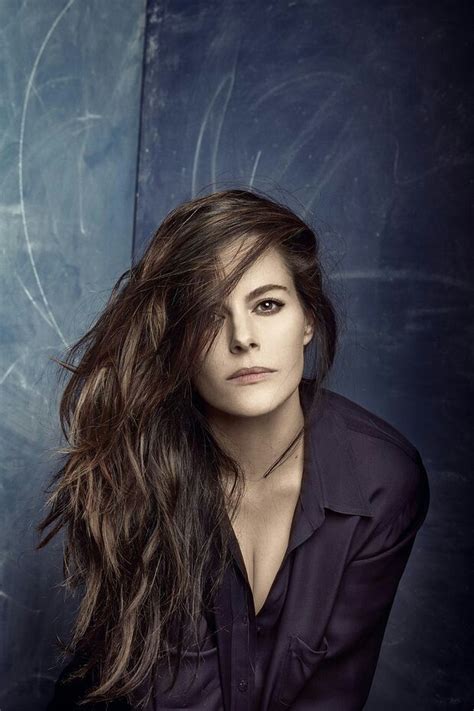 Emily Hampshire Emily Hampshire Hottest Photos Kelly Lebrock