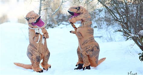 Funny T Rex Photos As Engagement Photo Series That Tries To Prove Love