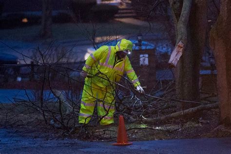 Ma Power Outages 350000 In Dark Boston Ma Patch