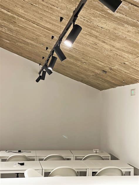 Centro Ilerna Jerez Akko Building Process