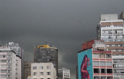 Chuva Anoitece Sp E Deixa Cidade Em Estado De Atenção Para