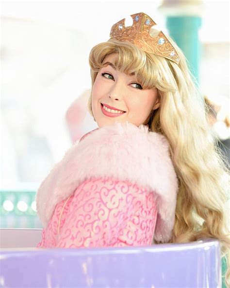 Pin By 2trh2 On Sleeping Beauty Face Characters Beauty Face Face