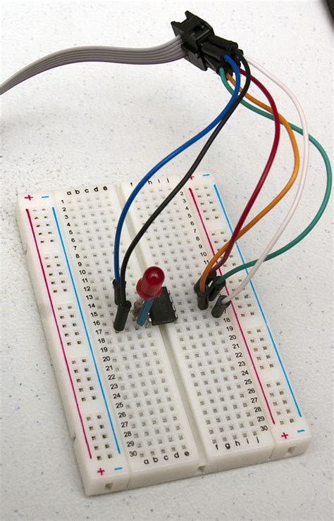 Attiny10 Tshr Attiny10 Tshr Микроконтроллер 8 Бит Avr 12МГц 1КБ