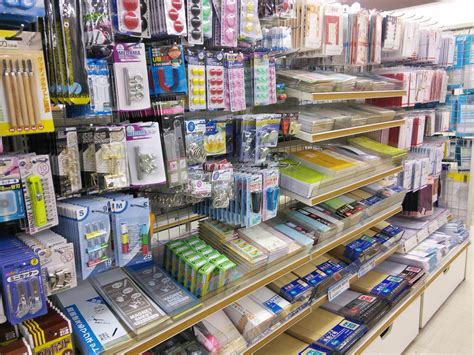 筆箱はどこに売ってる平均的な値段やお得に買える場所を紹介 ミツケル