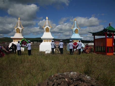 Улс төрийн хилс хэрэгт хэлмэгдэгсдийн дурсгалыг хүндэтгэх өдөр