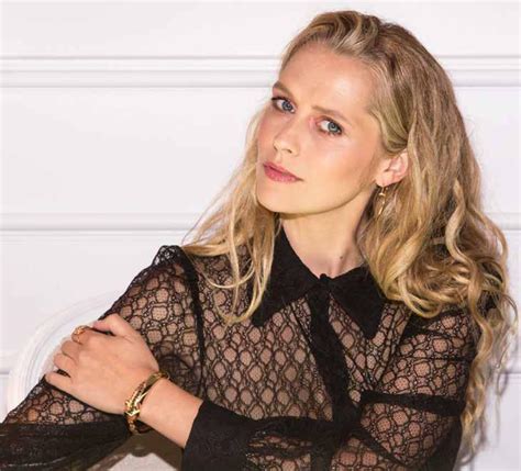 Teresa Palmer Sengetidshistorier Pregnant Teresa Palmer Glows At World