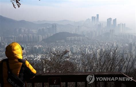 대기질 올 들어 최악…주말 내내 미세먼지 매우 짙어 서울경제