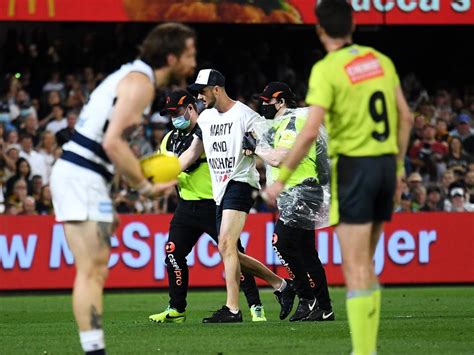 Afl Grand Final Streakers Video Marty And Michael Who Are The