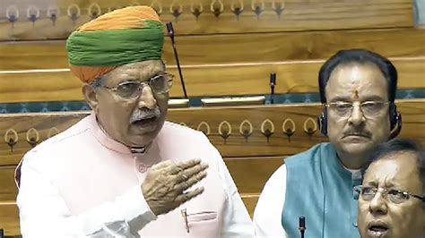 ‘manmohan Singh Montek Singh Also Came Through Lateral Entry Law Minister Meghwal Fires Back