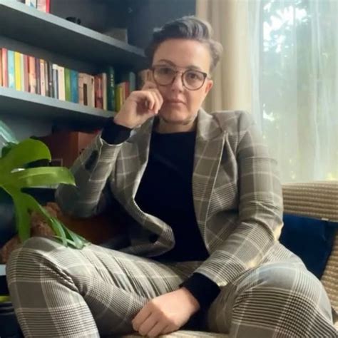 Zoe Puck Zoe Puck Threads Say More