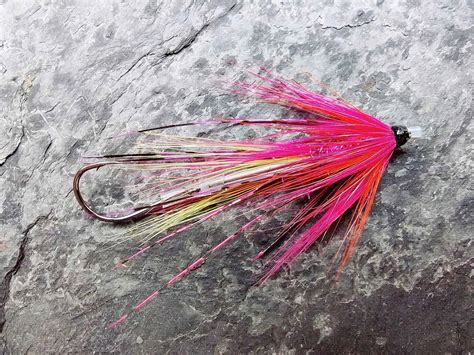 Mini Intruders Tube Flies