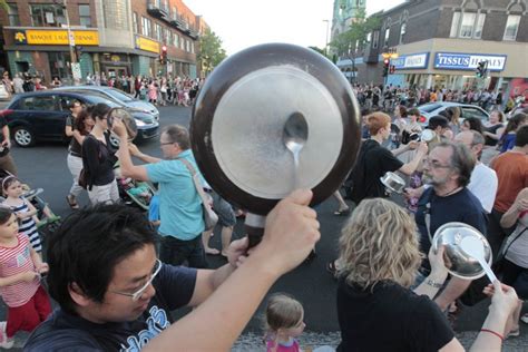 Les Casseroles Résonnent Partout à Montréal La Presse