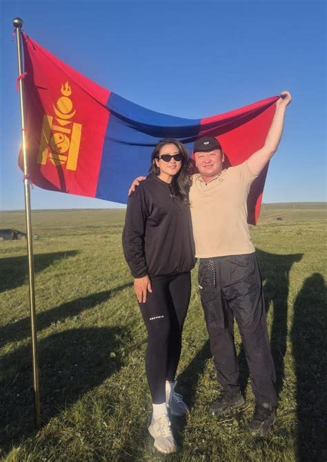 Мэдээд аваарай дуунд дуртай түмэн Facebook