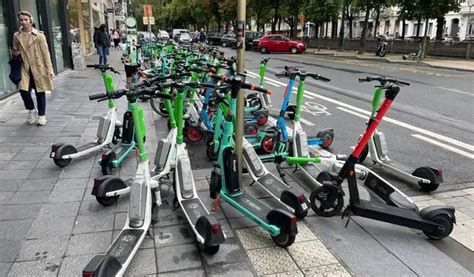 Bustling Drop Zones Shared Vehicle Surge Brussels Morning Newspaper