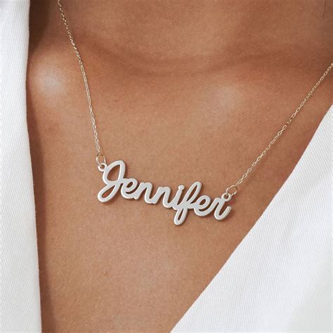 Kris Cursive Name Necklace 14k White Gold Mynamenecklace