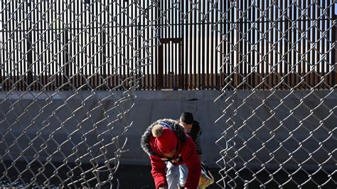 The Us Mexico Border Crisis At A Glace