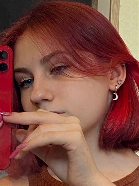 Пин от пользователя Helena на доске Hair Темно красные волосы Цветные прически Прически