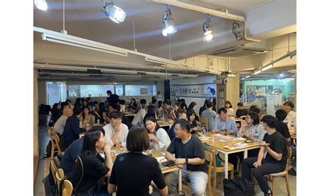 현장 스케치 일잘러 마케터들이 모이는 곳 마케터의 푸른 밤