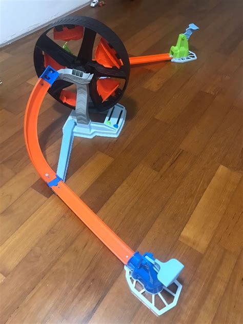 Hot Wheels Spin Wheel Challenge Hobbies And Toys Toys And Games On Carousell