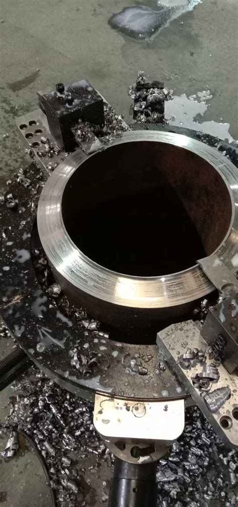 Top 230 Od 장착 전기 파이프 절단 및 베벨링 기계 중국 상하이 타올 기계