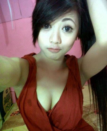 Dhevia Ayam Kampus Pixie