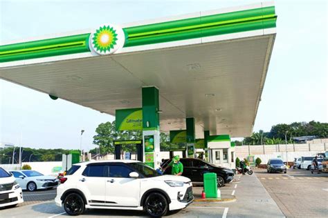 Selain Pertamina Ini 4 Spbu Yang Ada Di Indonesia Idn Times
