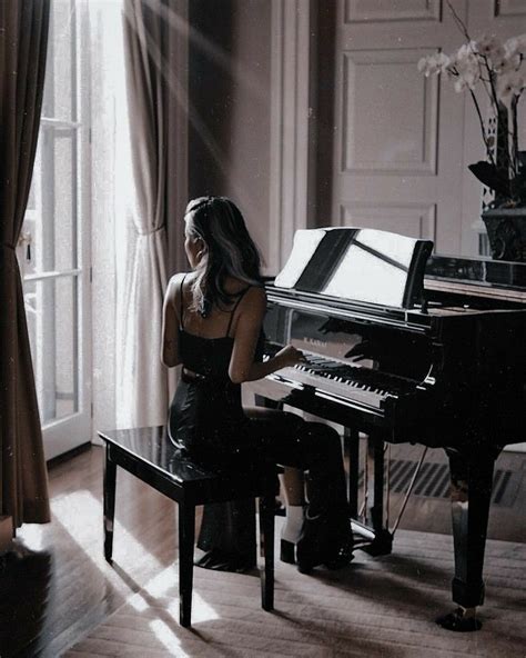 Piano Girl Artofit