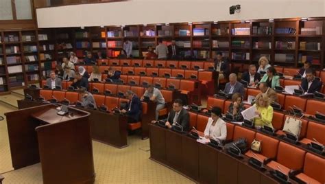 Попладне продолжува амандманската расправа по ребaлансот на Буџетот