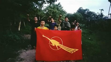 Khit Thit Media မြိုင်မြို့နယ်၊ သရက်ကန်ရွာ စစ်တပ်စခန်းကို Pdf ဝင်တိုက်ပြီး စစ်သားနှင့် ပ