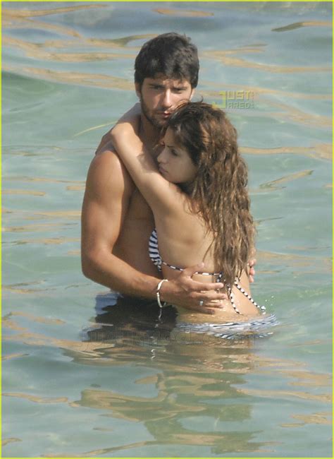 Monica Cruz Is Bikini Tastic Photo 498121 Bikini Monica Cruz