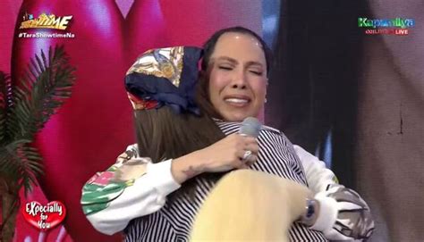 Watch Vice Ganda Removes Her Wig And Were Moved To Tears
