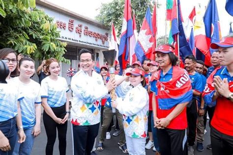 ក្រសួងការពាជាតិ រៀបចំការទទួលពិធីដង្ហែព្រះអគ្គិជ័យកីឡា សារព័ត៌មាន នគរវត្ត