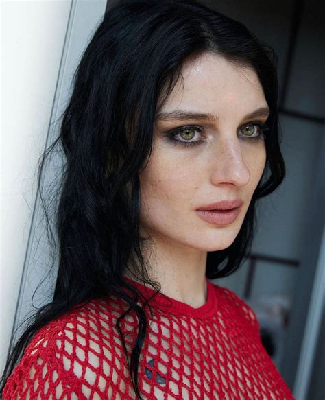 Alice Pagani Dark Hair Pale Skin Pale Dark Hair Beauty Face