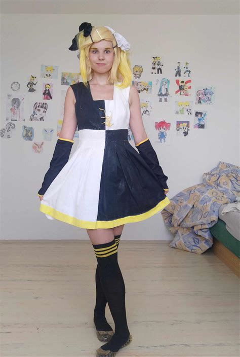 Rin Kagamine Meltdown Cosplay By Rinkagaminecz On Deviantart