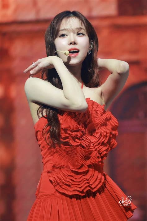 여자얼굴가슴골반삼위일체여야완벽한것 해외축구 에펨코리아