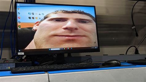 Working At Geek Squad And We Open This Computer To This Wallpaper R LinusTechTips