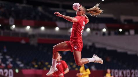 Дания и Норвегия ще играят във финала на Европейското по хандбал за жени