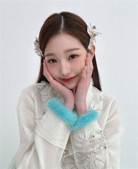 Blip 아이브 한복 사진~