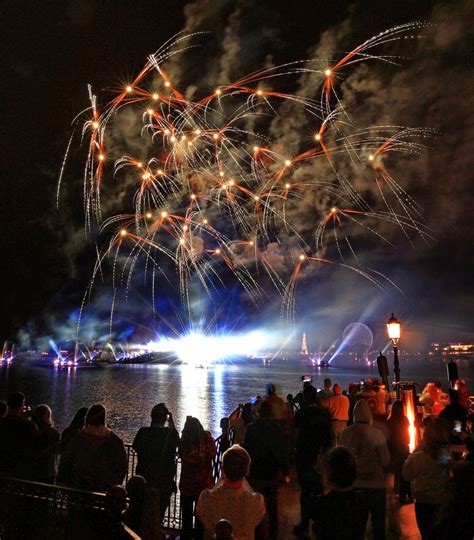 Epcot Debut Disney Worlds New Luminous Fireworks Show