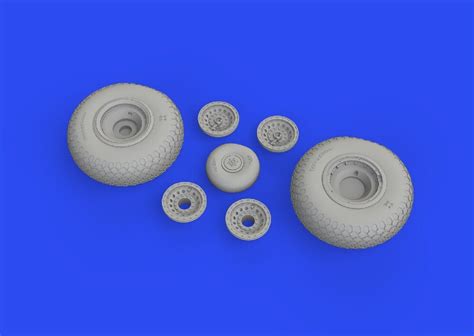 Boeing B 17f Flying Fortress Wheels Cross Tread