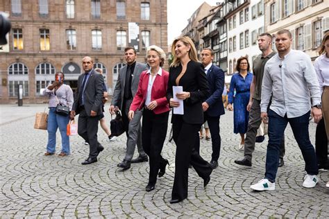 Олена Зеленська On Twitter На запрошення Президентки Європейської Комісії Vonderleyen прибула